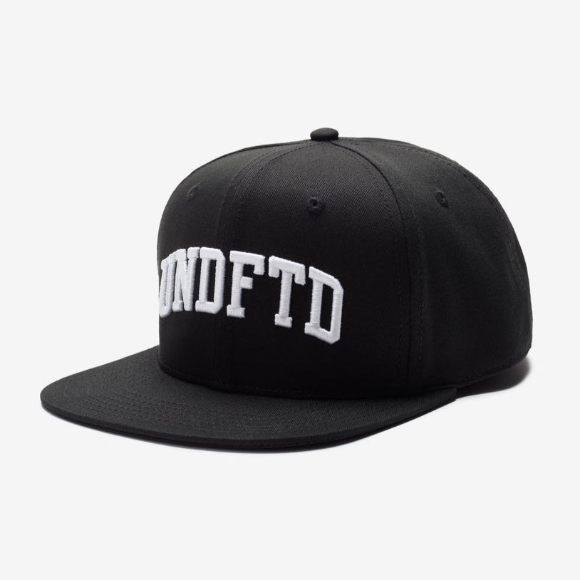 Undefeated Arch Logo Black Snapback - | ORIGINALFOOK